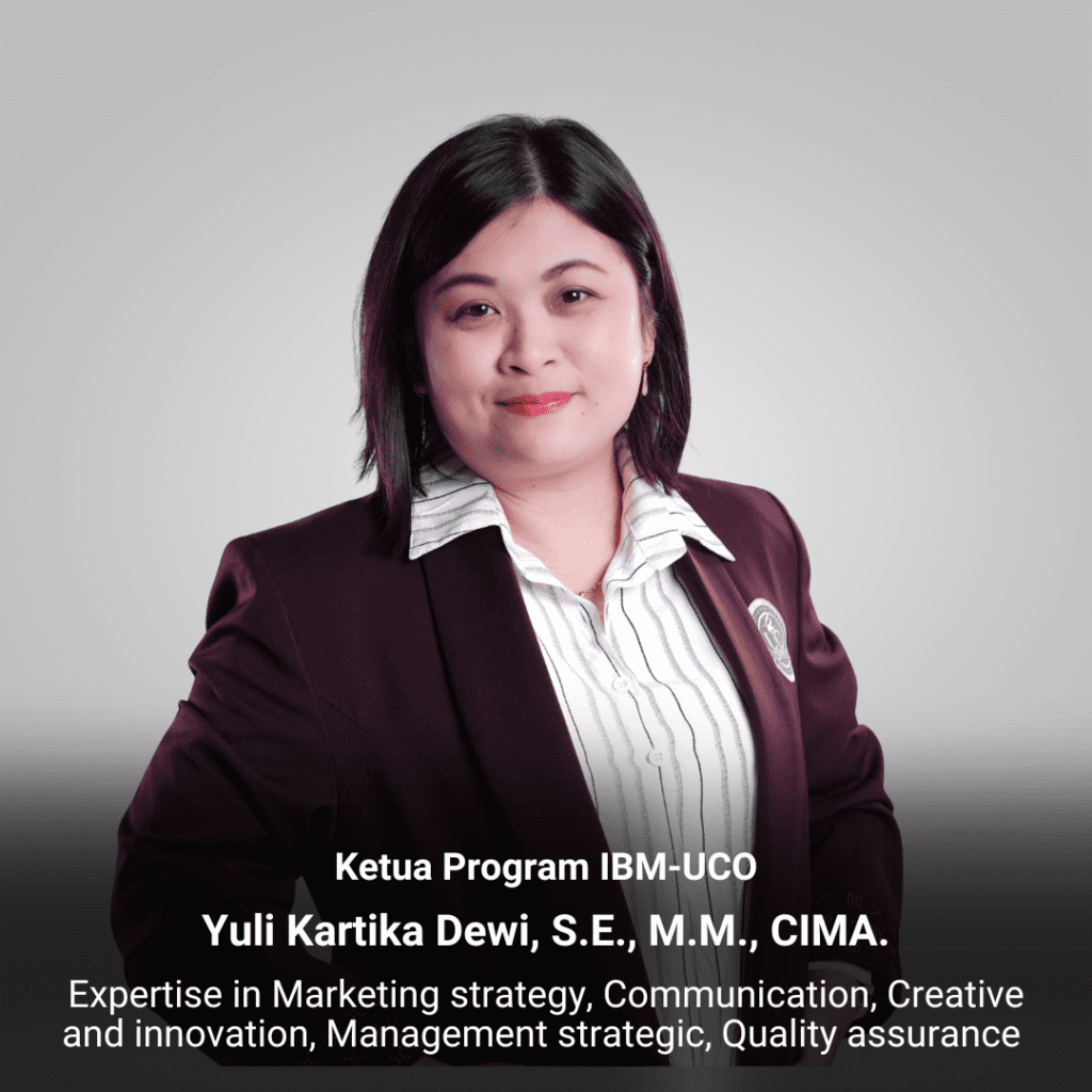 Profil Yuli Kartika- Ketua Program Sarjana Manajemen UCO - UC Online